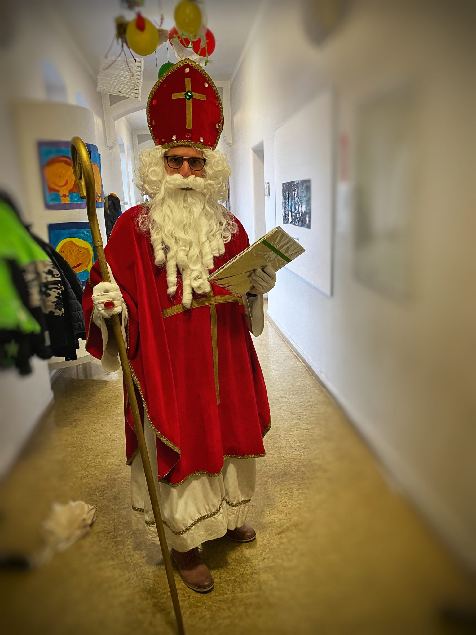 Der Nikolaus war da! - Erich Kästner-Schule